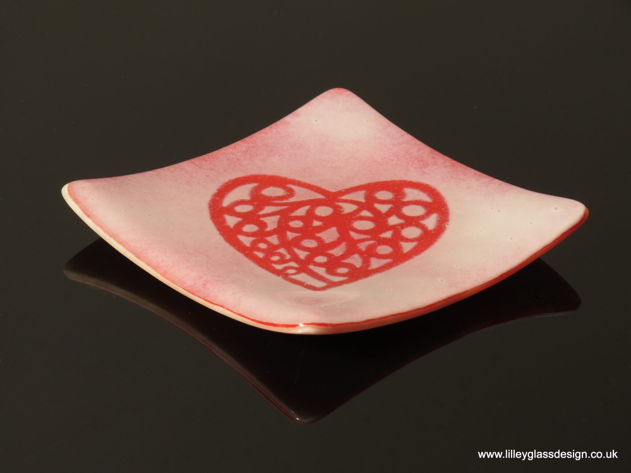 Valentine Heart Plate 2 - LILLEY GLASS DESIGNS